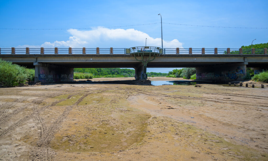 Rio Grande becomes 'puddle grande' through Albuquerque - City Desk ABQ